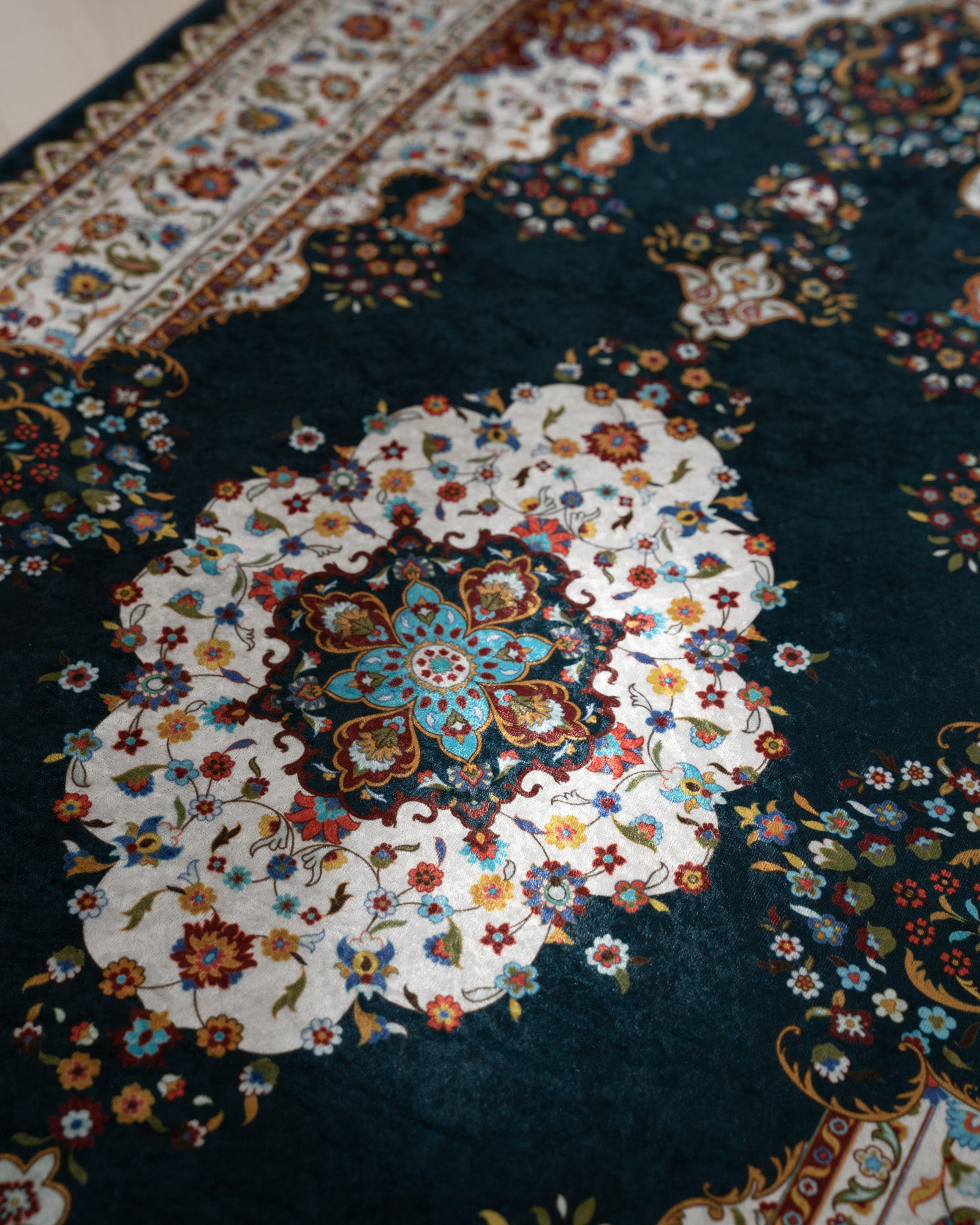 Seven Sajada | Islamic Prayer Mats and Prayer Beads