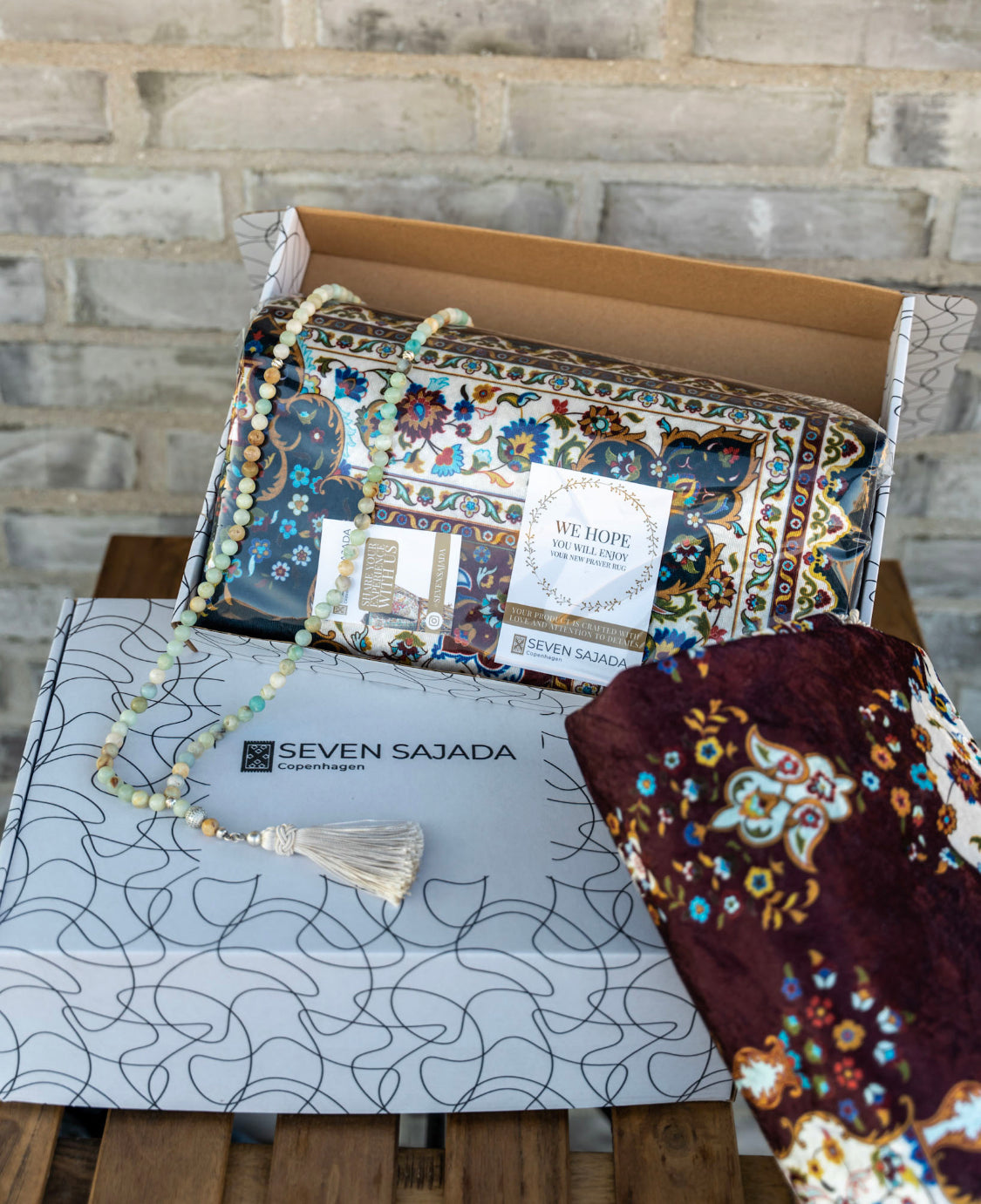 Islamic Prayer Mats and Prayer Beads | Seven Sajada | Get inspired ...
